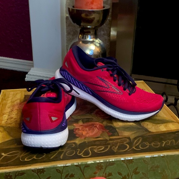 Brooks | Shoes | Brook Clycerin Cts 9 | Poshmark